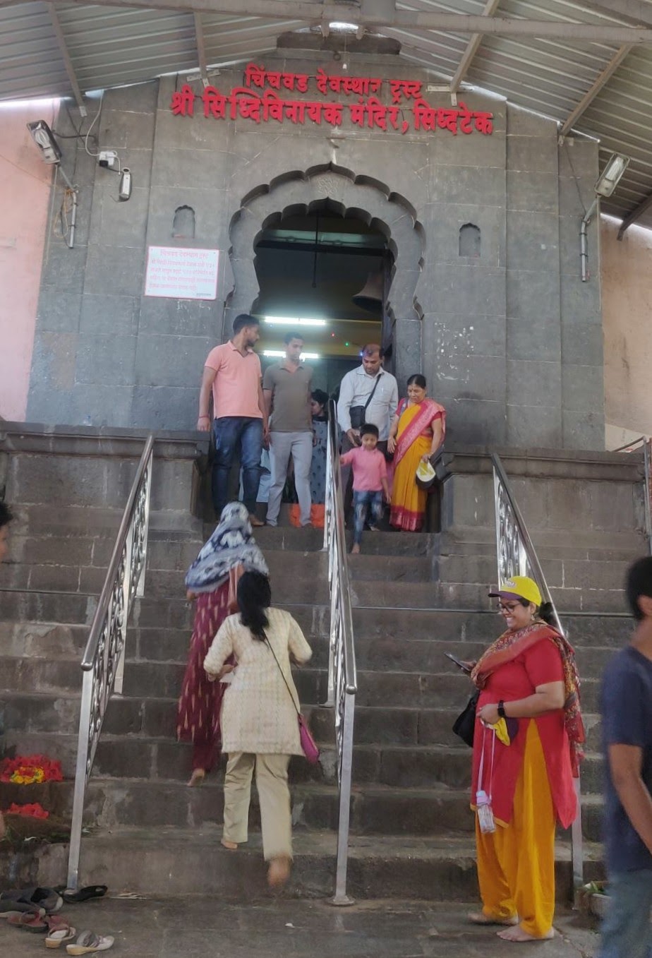 Siddhivinayak Temple Siddhatek- The only right trunk Ashtavinayak ...